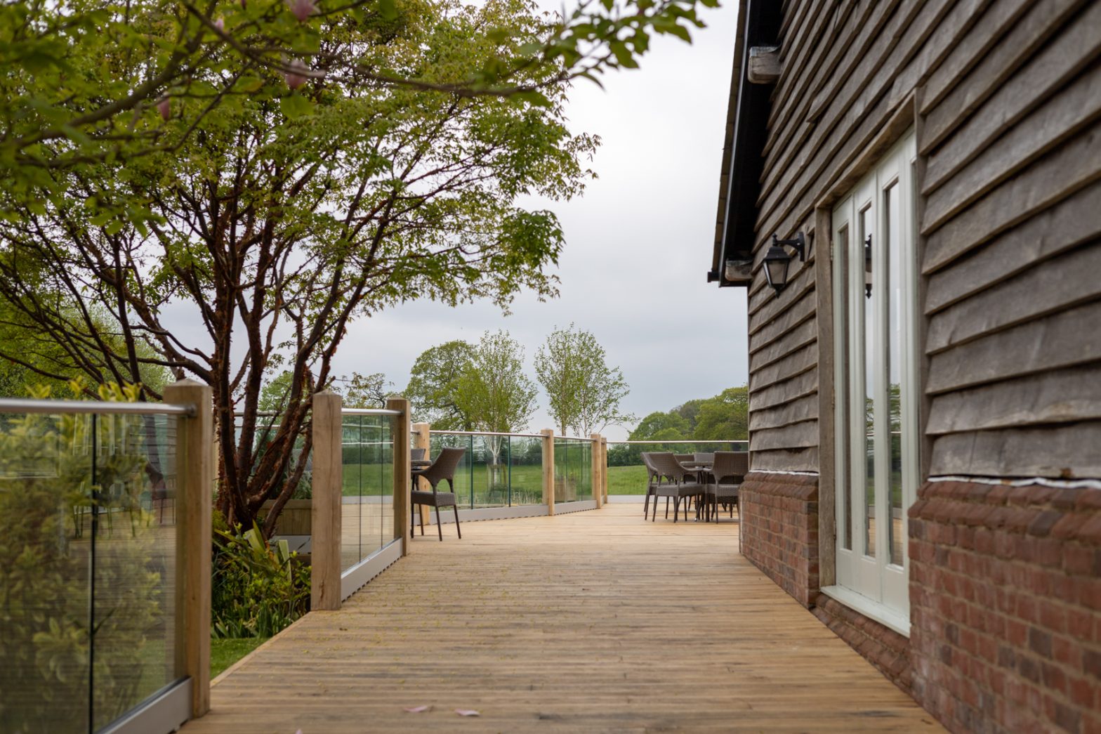 Solid Oak Decking Boards - Hardwoods Group