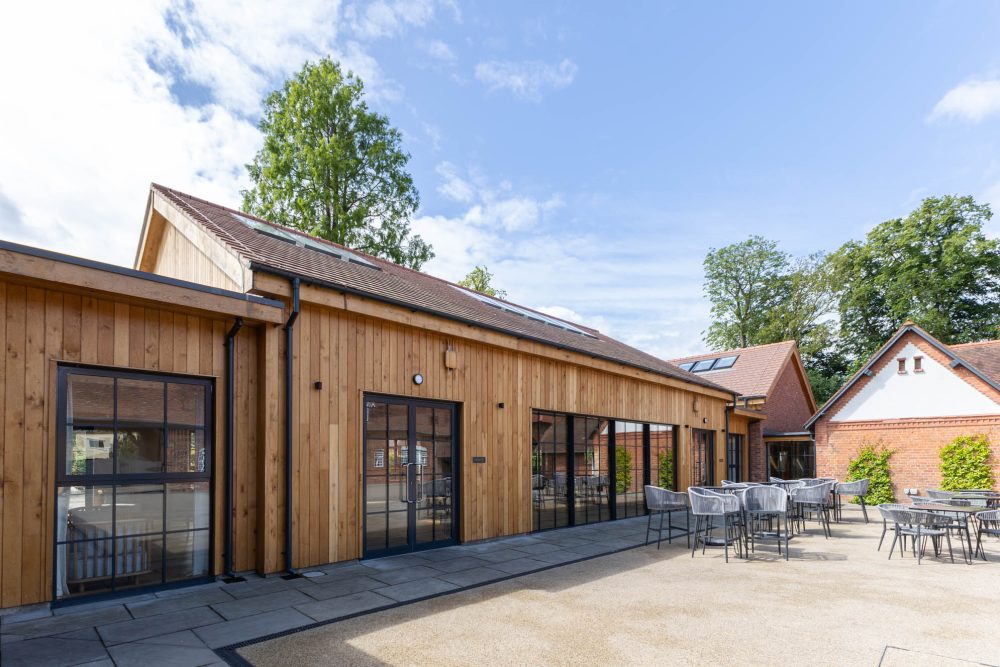 Shadow Gap Oak Cladding - Hardwoods Group