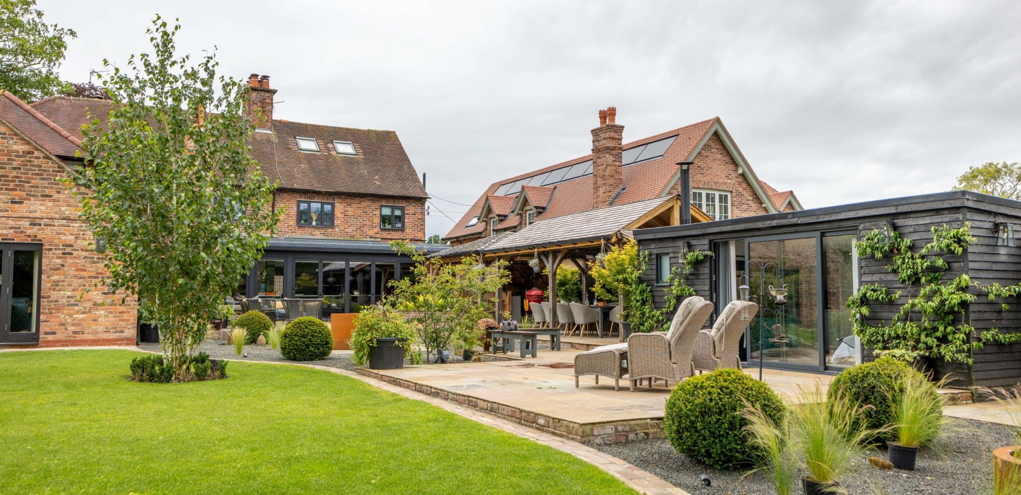 Zoned Garden with Multiple Oak Structures - Hardwoods Group